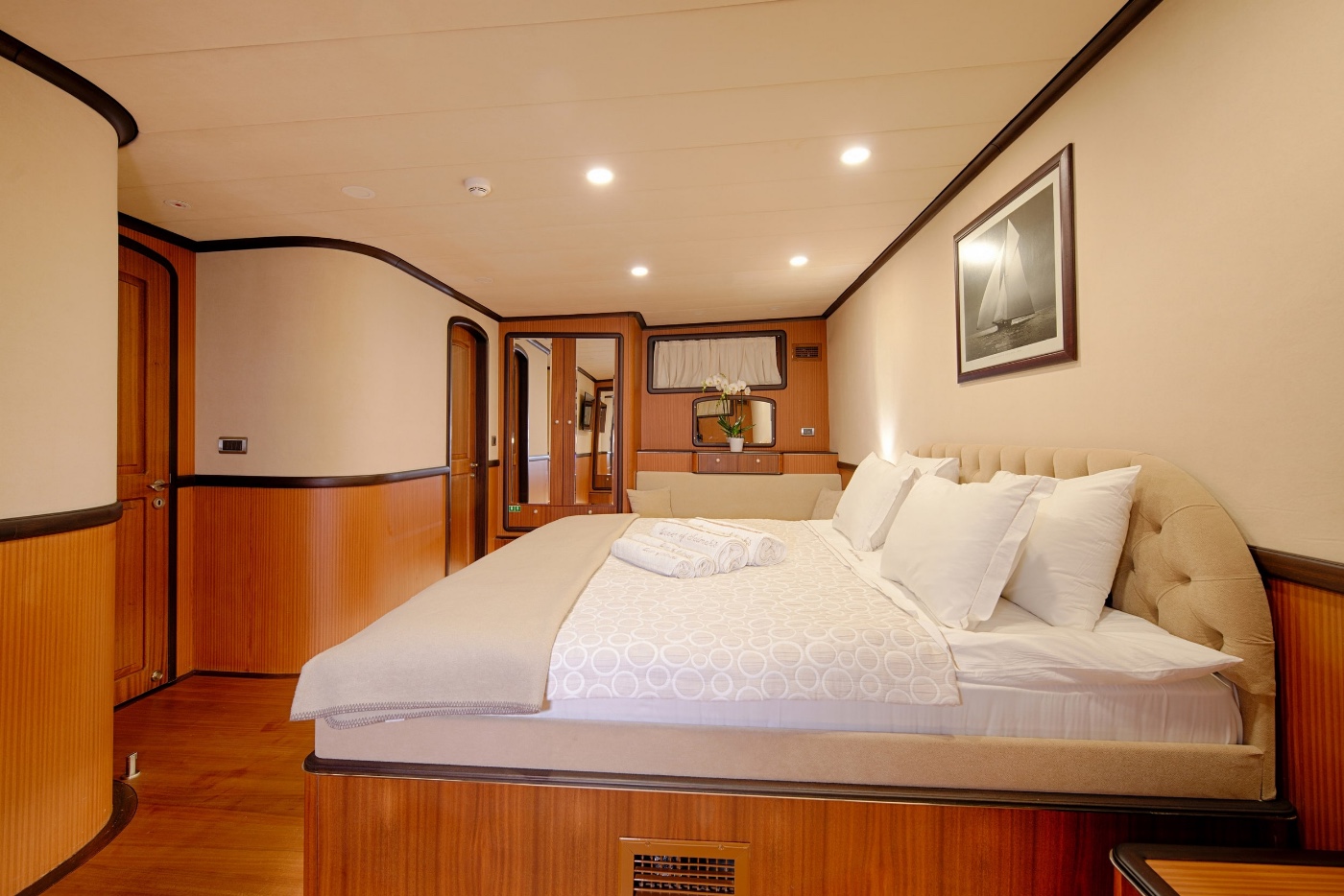 QUEEN OF SALMAKIS | Hey Here is Navigo Yachts