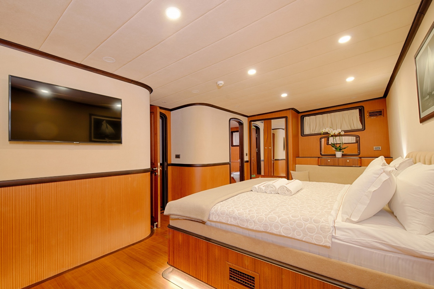 QUEEN OF SALMAKIS | Hey Here is Navigo Yachts